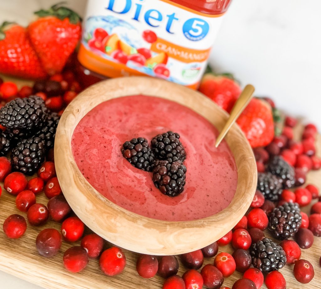 Easy Cran-Mango Smoothie Bowl - Pound Dropper