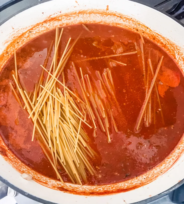 One Pot Spaghetti with Meat Sauce - Pound Dropper