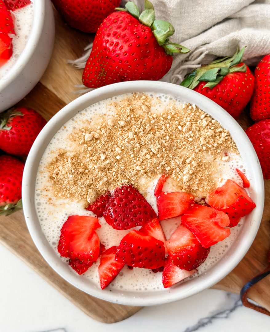 Protein Packed Strawberry Cheesecake Overnight Oats - Pound Dropper